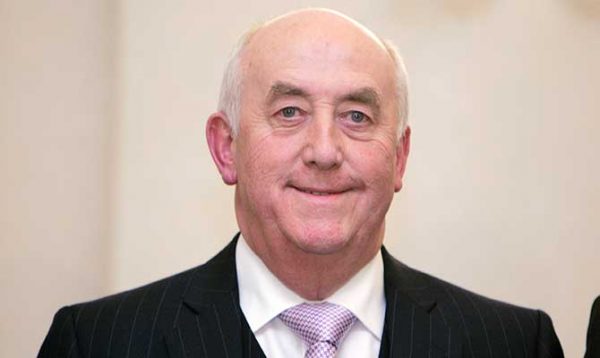 JUDGE KELLY VS JERRY BEADES - The Phoenix Magazine