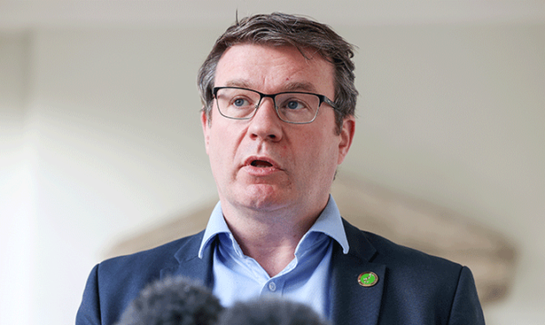 KELLY SUPPORTS STARMER - The Phoenix Magazine