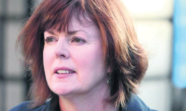 MIRIAM AND BRENDA SOCK IT TO THOMAS - The Phoenix Magazine